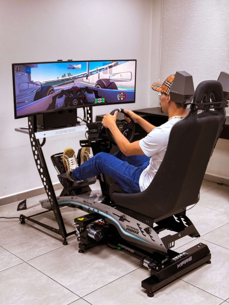 SIMULADOR MERCEDES ULTIMATE + PC GAMER OU R$ 35.000,00 MIL NO PIX ...